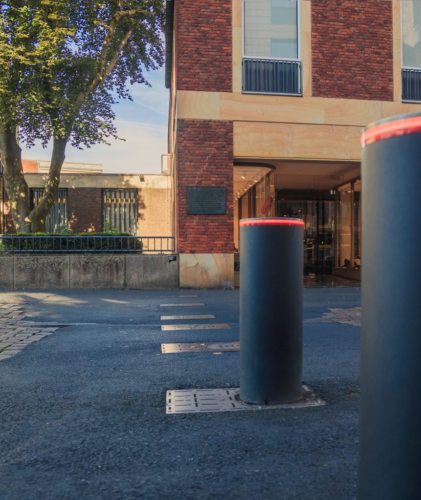 Versenkbare Poller von PollerMax für Ihre Sicherheit